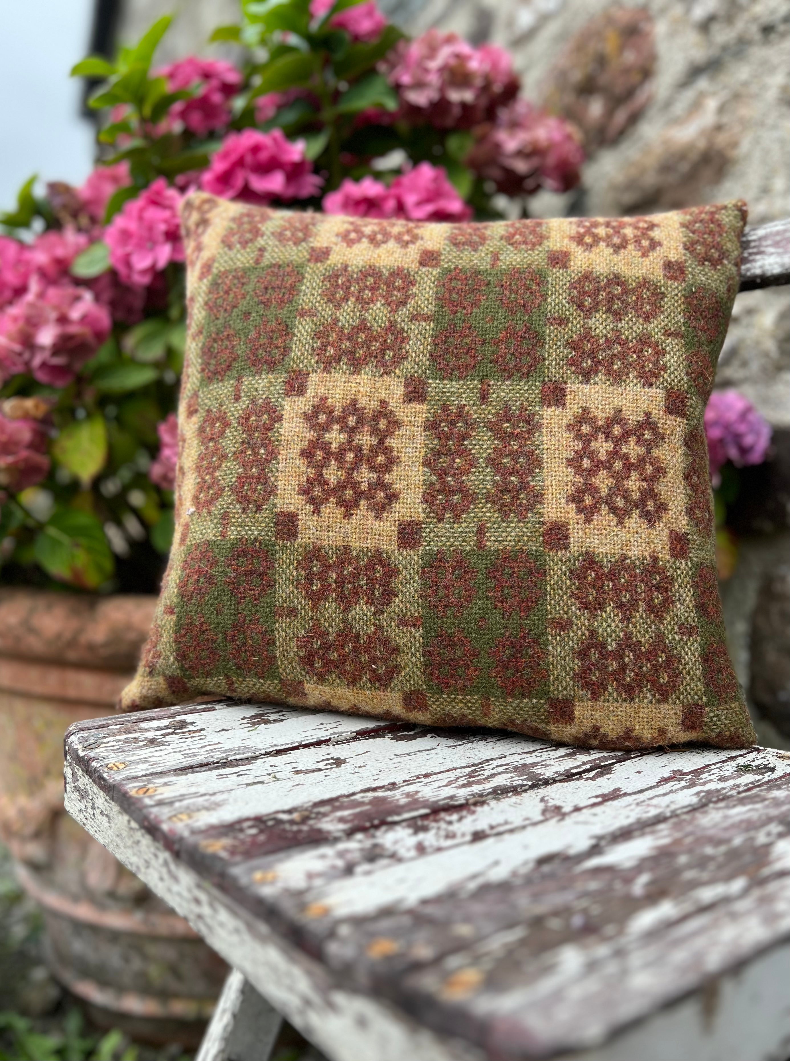 Welsh Tapestry Cushion - Gwyrdd, Brown & Tan – Welsh Tweed